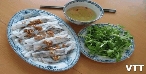 Vietnamese Banh Cuon Steam Rice Rolls